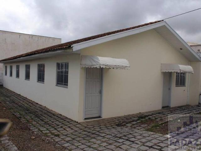 Casa de 63 m² na Franklin Soares Gomes Uberaba Curitiba PR, aluguel por R$ 2.800/mês