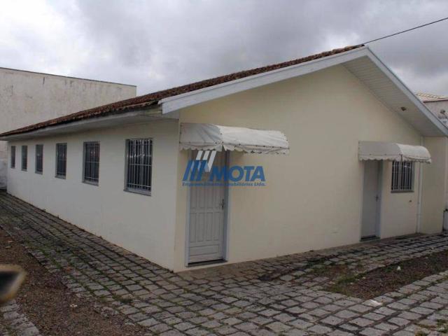 Casa de 63 m² na Franklin Soares Gomes Uberaba Curitiba PR, aluguel por R$ 2.800/mês