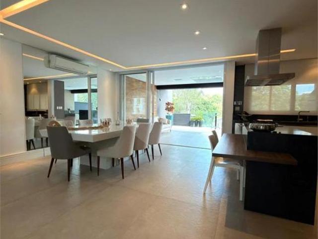 Casa de 740 m² com 3 quartos com suíte à venda no Tucuruvi