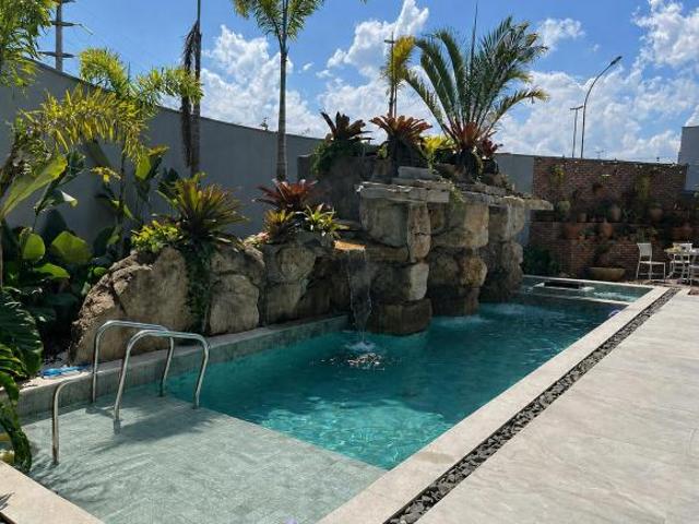 Casa de 789 m² com lago carpas e piscina privativa | Condomínio Cerâmica São Caetano do Sul /Sp