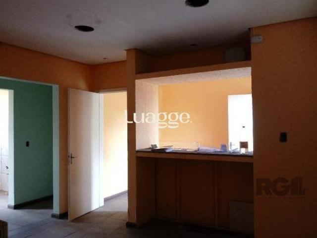 Casa de 80m² localizada no bairro Passo das Pedras