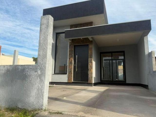 Casa de 81m² com 2 quartos sendo 1 suíte à venda em Capão Novo