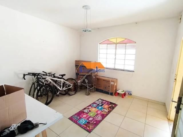 Casa de 8 quartos no bairro Da Graça