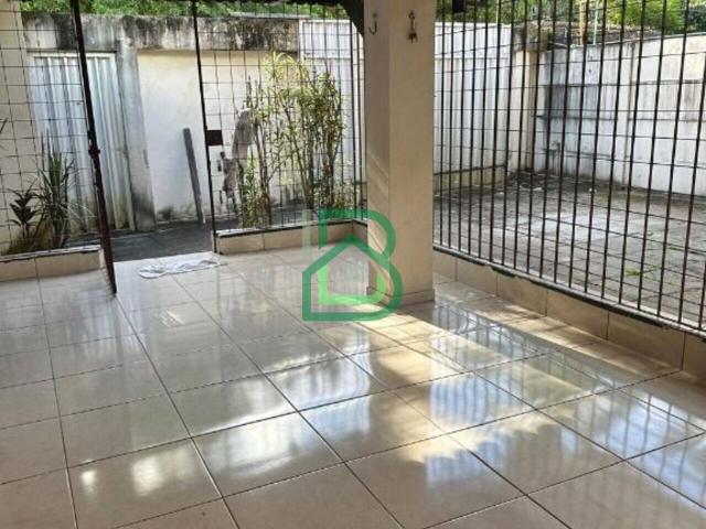 Casa de 90 m² na de Sant Ana Casa Forte Recife PE, aluguel por R$ 5.500/mês