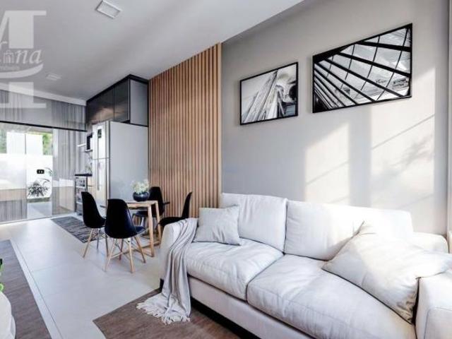 Casa decorada em construção na Fazenda Rio Grande no Condomínio Residencial Venezian