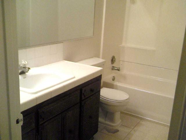 Casa Del Rey 1 Bedroom Apartment for Rent at 526 E Barstow Ave, Fresno, CA 93710