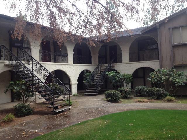 Casa Del Rey 1 Bedroom Apartment for Rent at 526 E Barstow Ave, Fresno, CA 93710