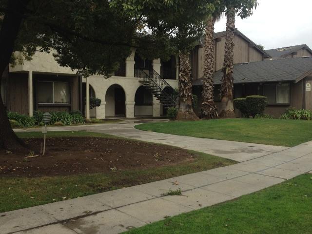 Casa Del Rey 1 Bedroom Apartment for Rent at 526 E Barstow Ave, Fresno, CA 93710