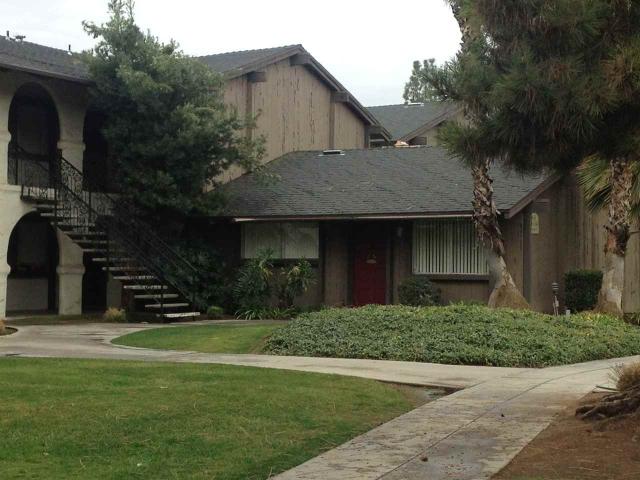 Casa Del Rey 2 Bedroom Apartment for Rent at 526 E Barstow Ave, Fresno, CA 93710