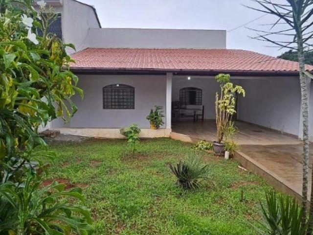 Casa dentro de condomínio na rua 12/10, Vicente Pires, em Lote de 500 mts, com 03 quartos Vicente P
