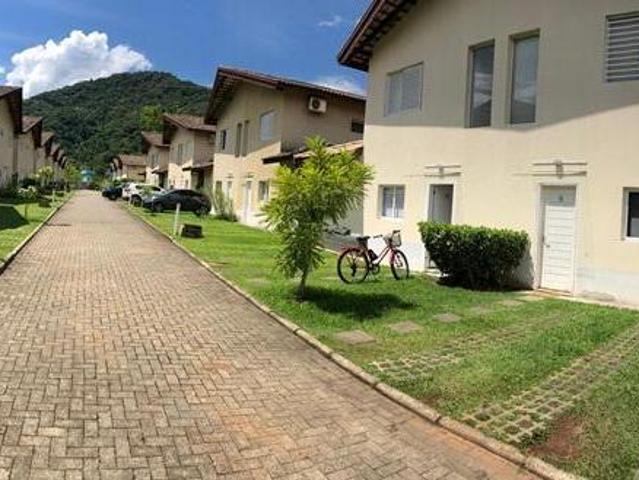 Casa dentro de condomínio, com escritura definitiva para financiamento bancário