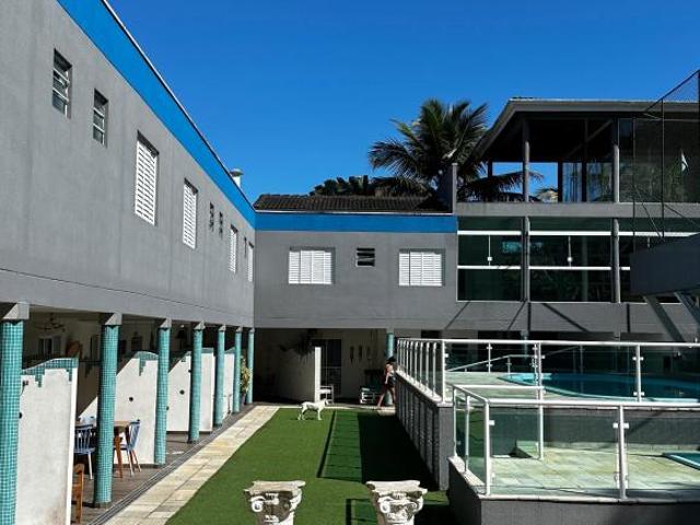 Casa dentro de condomínio em Boiçucanga em uma travessa da estrada do cascalho