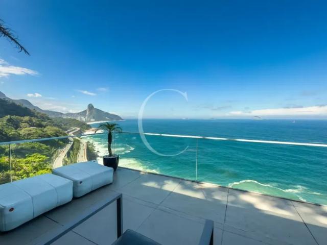 Casa Deslumbrante com Vista Maravilhosa para o Oceano! Condomínio de luxo no Joá