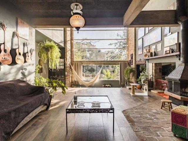 Casa diferenciada próxima ao Parque knijnik, Vila Nova,Porto Alegre