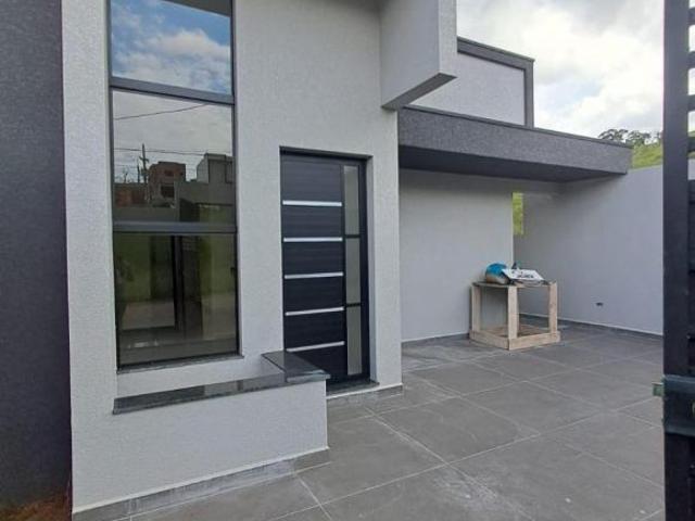 casa disponível para venda com 3 dormitórios sendo uma suíte/ Bom Jesus dos Perdões