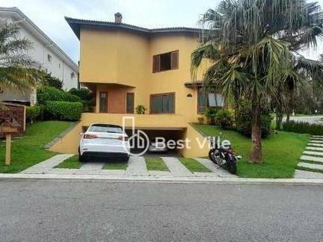 Casa disponível para venda e locação com 5 suítes, 531,76m² Residencial Alphaville 11 Alphavill