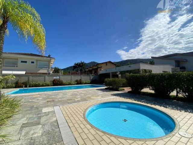 Casa disponível para venda e temporada, em Juquehy!