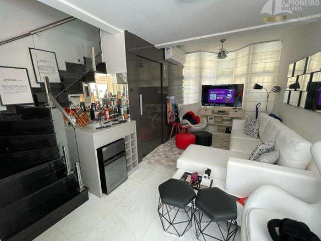 Casa disponível para venda e temporada, em Juquehy!
