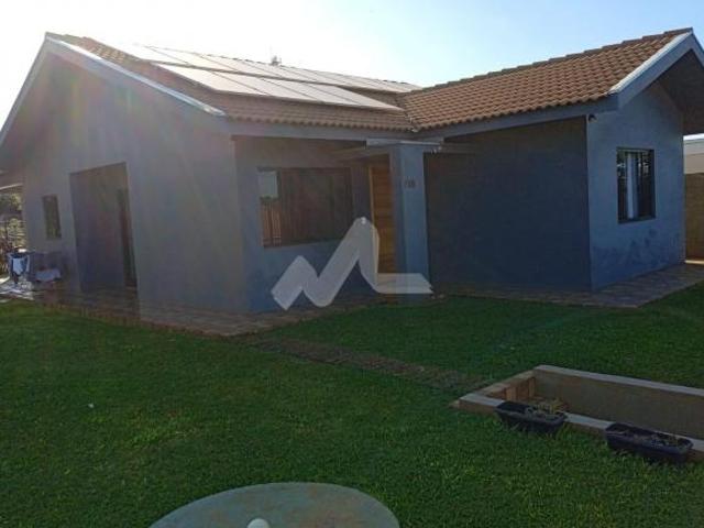 Casa disponível para venda em Concórdia do Oeste. Com uma área construída de 141