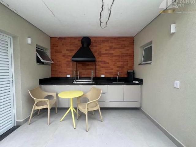 Casa disponível para venda, em condomínio em Juquehy!