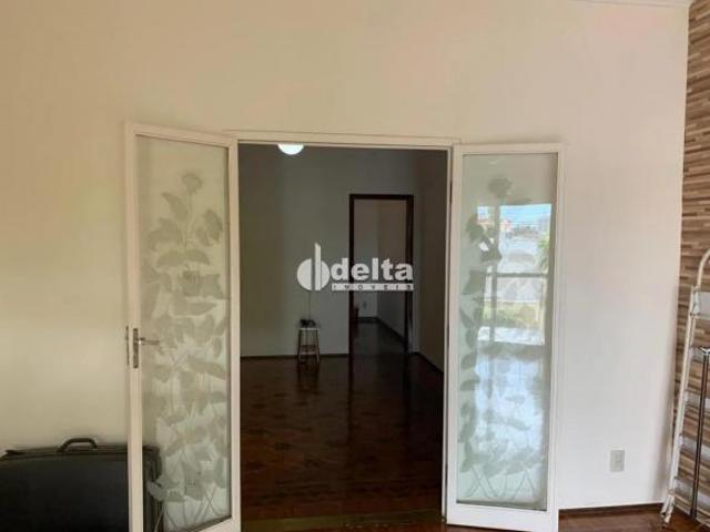 Casa disponível para venda no bairro Centro em Uberlândia MG
