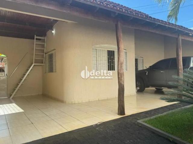 Casa disponível para venda no bairro Cidade Jardim em Uberlândia MG