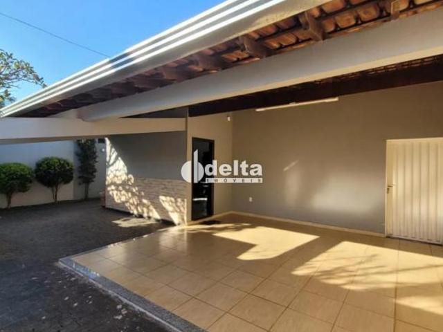 Casa disponível para venda no bairro Cidade Jardim em Uberlândia MG