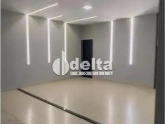 Casa disponível para venda no bairro Bosque dos Buritis em Uberlândia MG