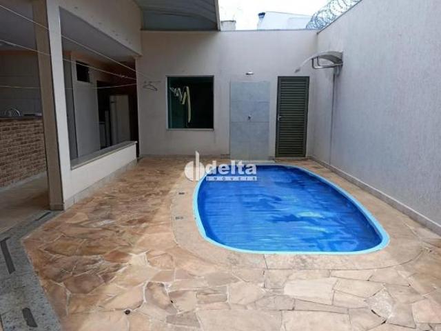 Casa disponível para venda no bairro Brasil em Uberlândia MG