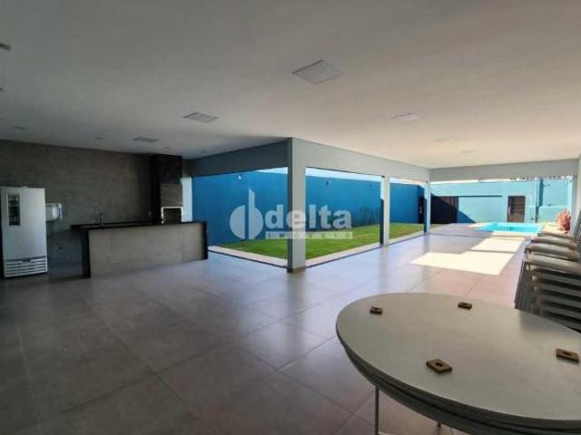 Casa disponível para venda no bairro Daniel Fonseca em Uberlândia MG