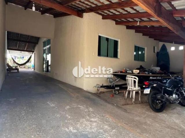 Casa disponível para venda no bairro Laranjeiras em Uberlândia MG