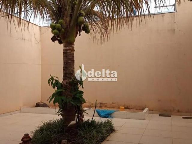 Casa disponível para venda no bairro Laranjeiras em Uberlândia MG