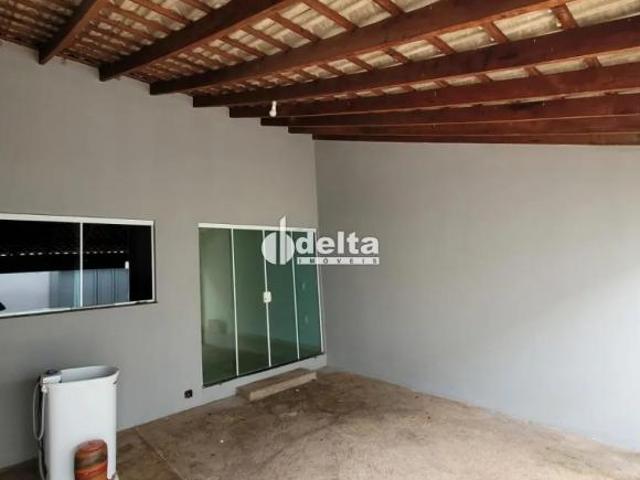 Casa disponível para venda no bairro Luizote de Freitas em Uberlândia MG