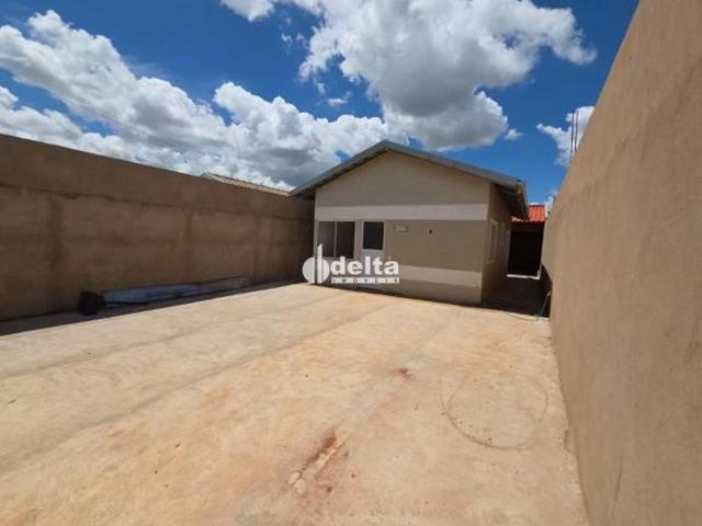 Casa disponível para venda no bairro Mansour III em Uberlândia MG
