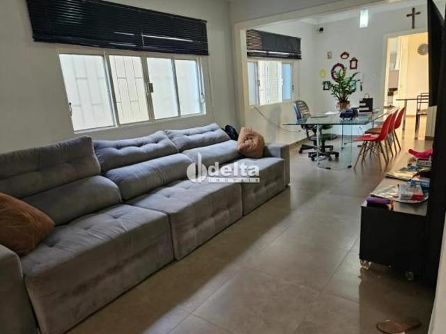 Casa disponível para venda no bairro Martins em Uberlândia MG