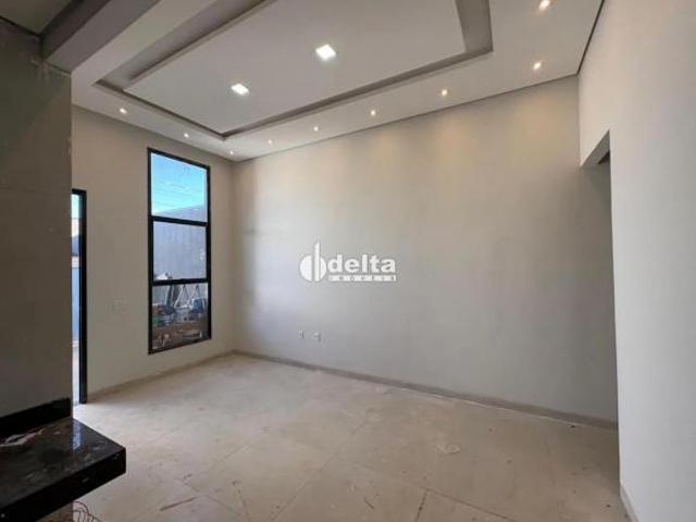 Casa disponível para venda no bairro Novo Mundo em Uberlândia MG