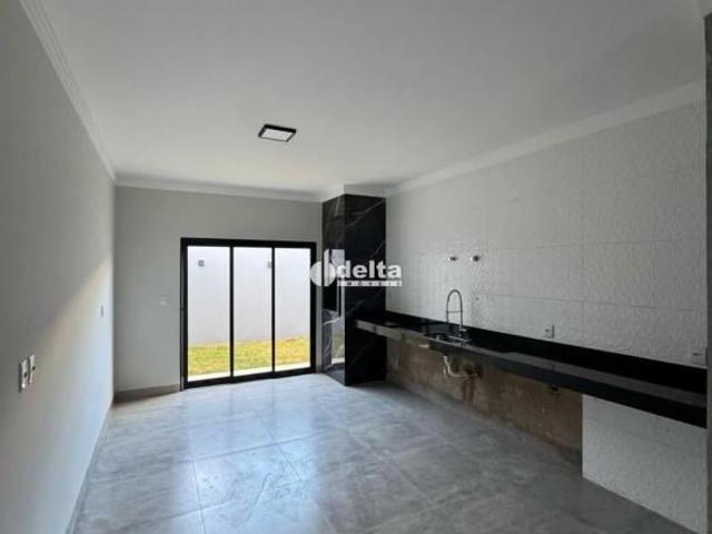Casa disponível para venda no bairro Novo Mundo em Uberlândia MG