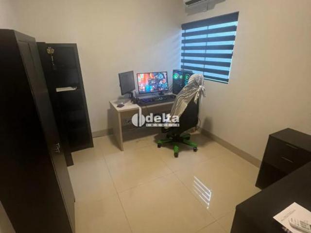 Casa disponível para venda no bairro Novo Mundo em Uberlândia MG