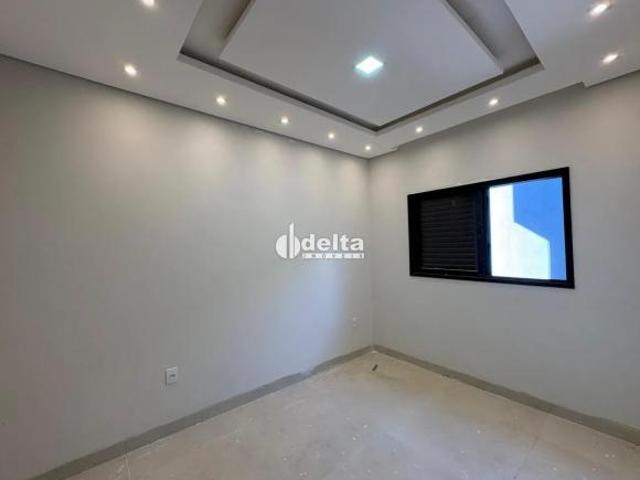 Casa disponível para venda no bairro Novo Mundo em Uberlândia MG