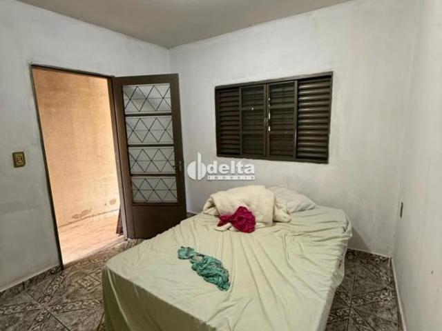 Casa disponível para venda no bairro Santa Mônica em Uberlândia MG