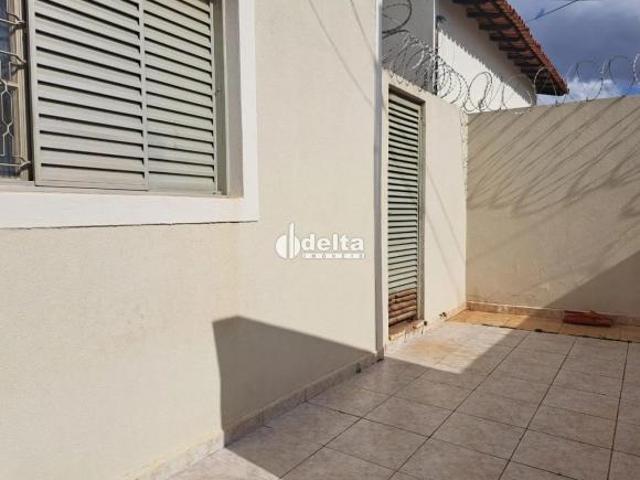 Casa disponível para venda no bairro Saraiva em Uberlândia MG