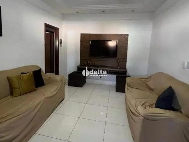 Casa disponível para venda no bairro Pacaembu em Uberlândia MG