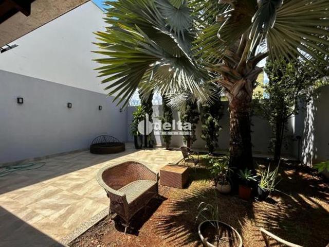 Casa disponível para venda no bairro Pampulha em Uberlândia MG
