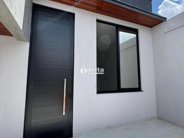Casa disponível para venda no bairro Quinto do Alto Umuarama em Uberlândia MG
