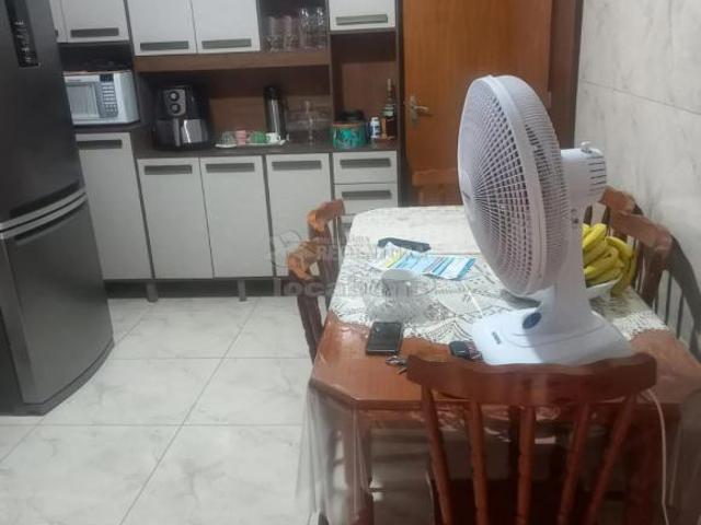 Casa Disponível Para Venda no Parque Estoril