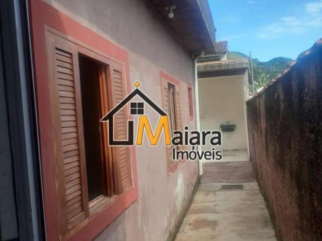 CASA DISPONÍVEL PARA VENDA EM CARAGUATATUBA PRÓXIMO AO GINÁSIO!