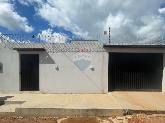 CASA DISPONIVEL PARA LOCAÇÃO COM PISCINA URAIM: Esta casa é perfeita para sua família