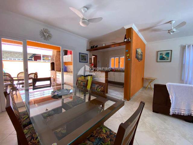 Casa disponível para locação anual na Praia de Juquehy