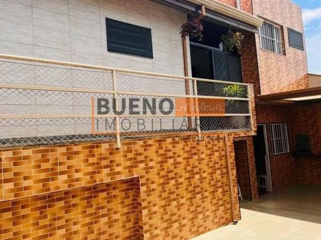 Casa dividida em duas residências no bairro São Domingos em Americana!