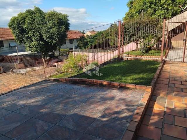 Casa dois dormitórios, 60,35m² área privativa, bairro Jardim Sabará em Porto Alegre